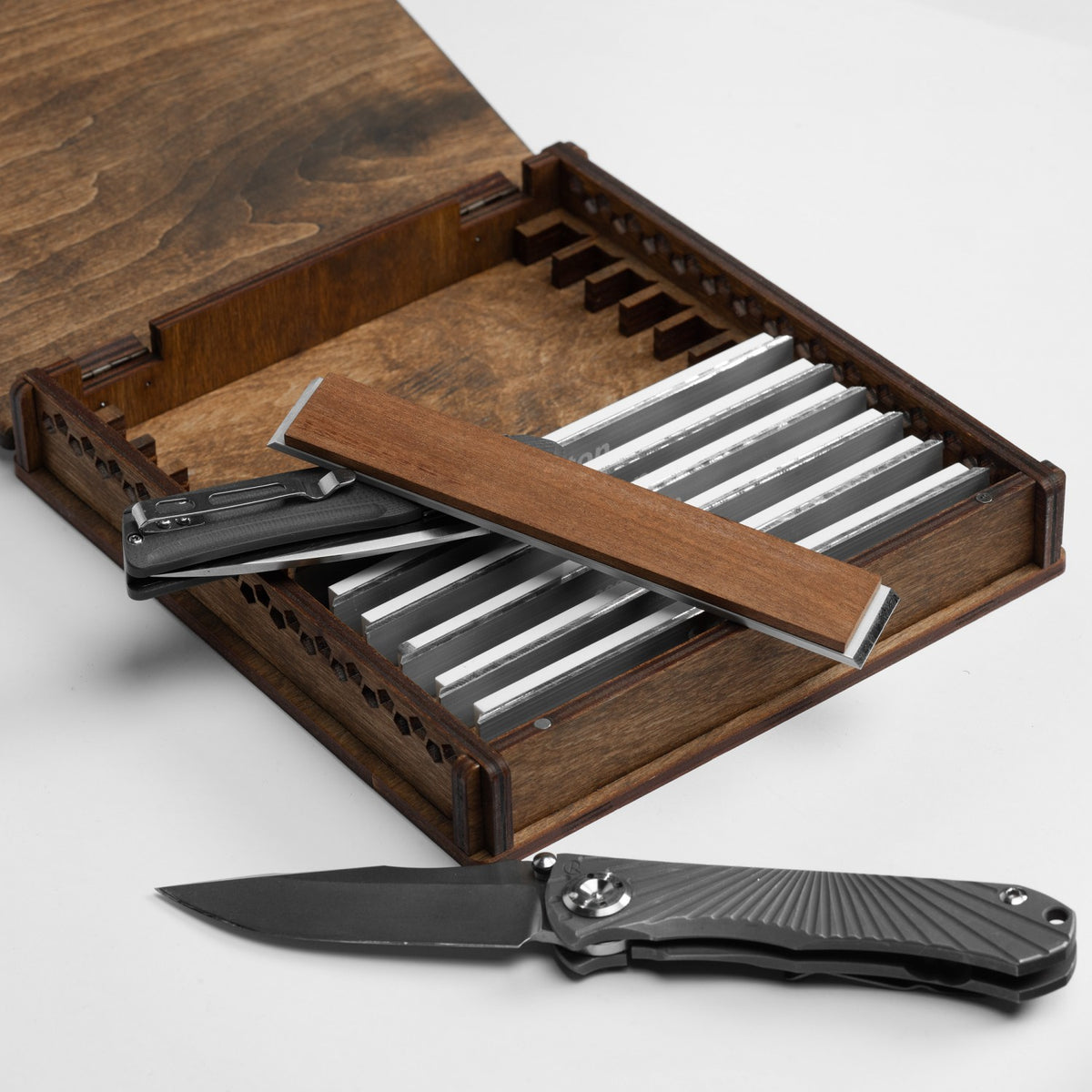 Leather & Paddle Strops | Hapstone EU – Free EU Shipping